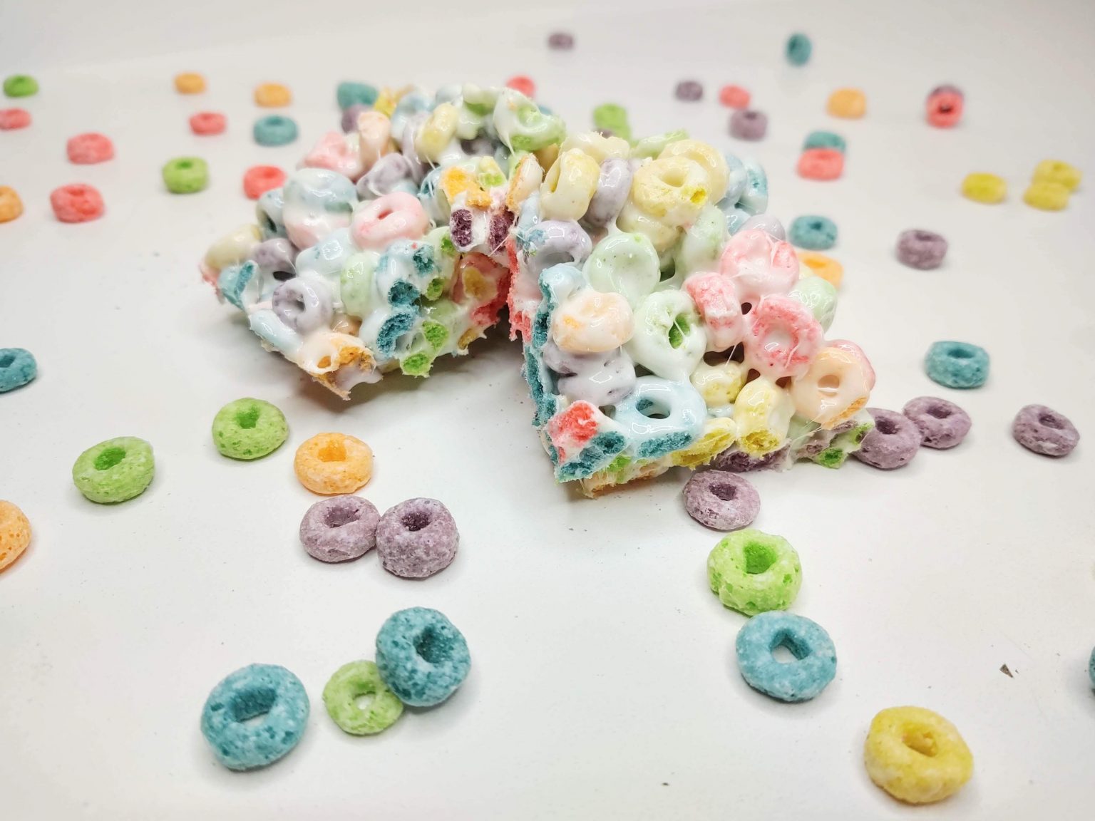Fruit Loops Cereal Bars | OverThePartyTable