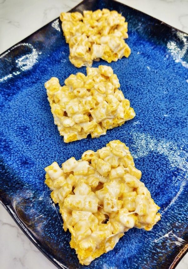 Captain Crunch Cereal Bars | OverThePartyTable