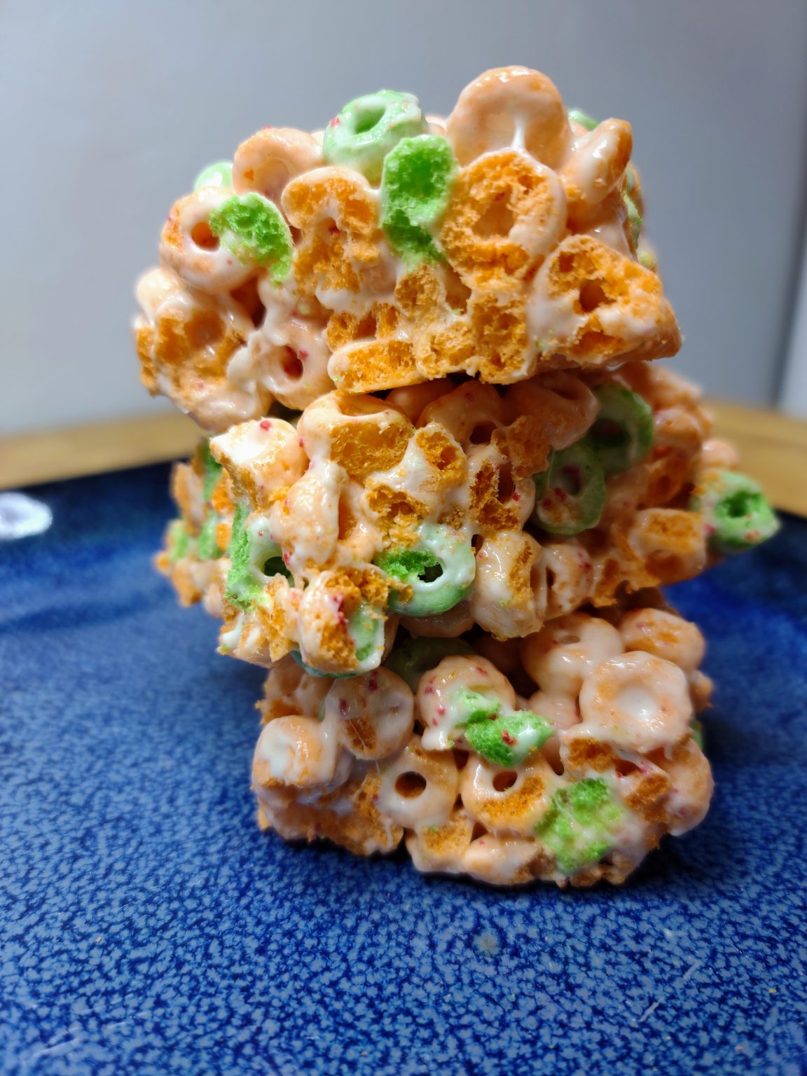 Apple Jacks Marshmallow Treats | OverThePartyTable